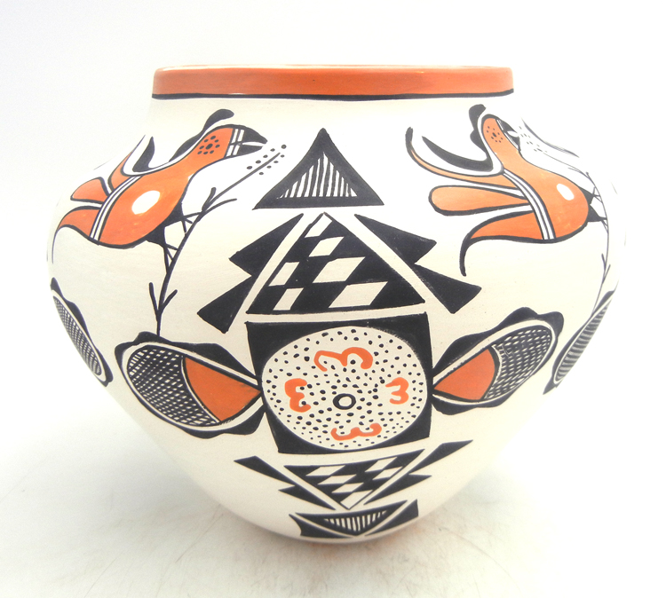 Native American Pottery Designs & Styles - Palms Trading Company