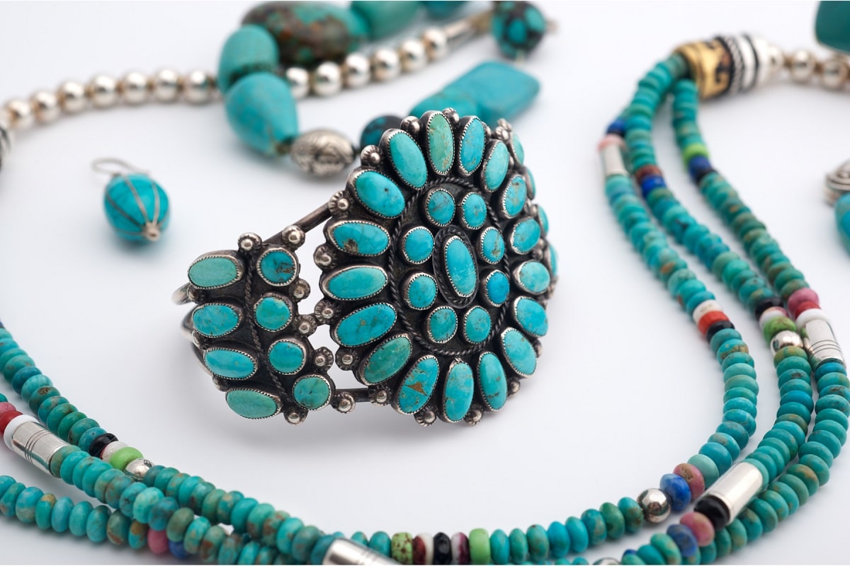How to Style Turquoise for the Summer