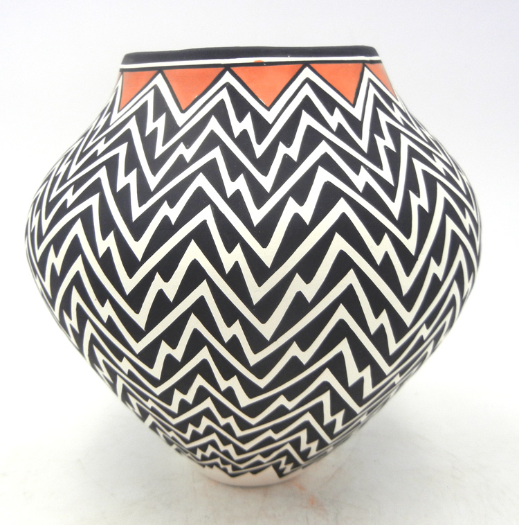 Acoma Pueblo Pottery Artists Native American Pueblo Pottery C & D