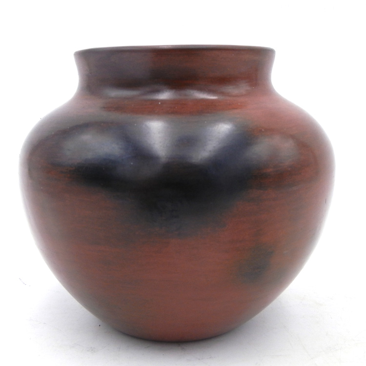 Exploring Navajo Pottery's Unique History and Artistry