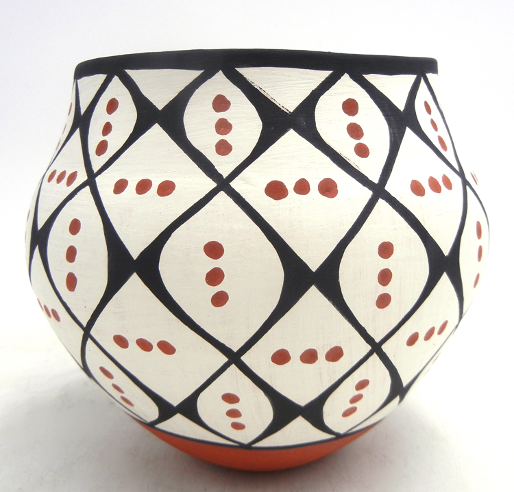 Acoma Pueblo Pottery | Native American Acoma Pottery