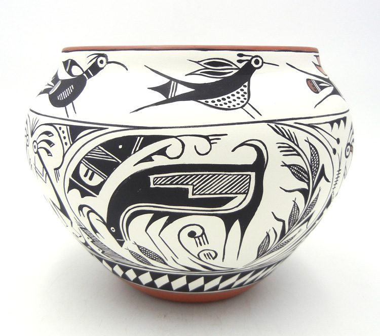 Native American Pottery Designs & Styles - Palms Trading Company