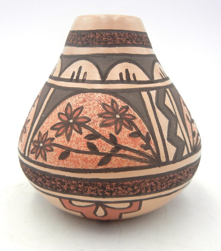 Native American Pottery Designs & Styles - Palms Trading Company