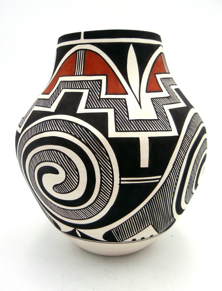 Native American Pottery Designs & Styles - Palms Trading Company